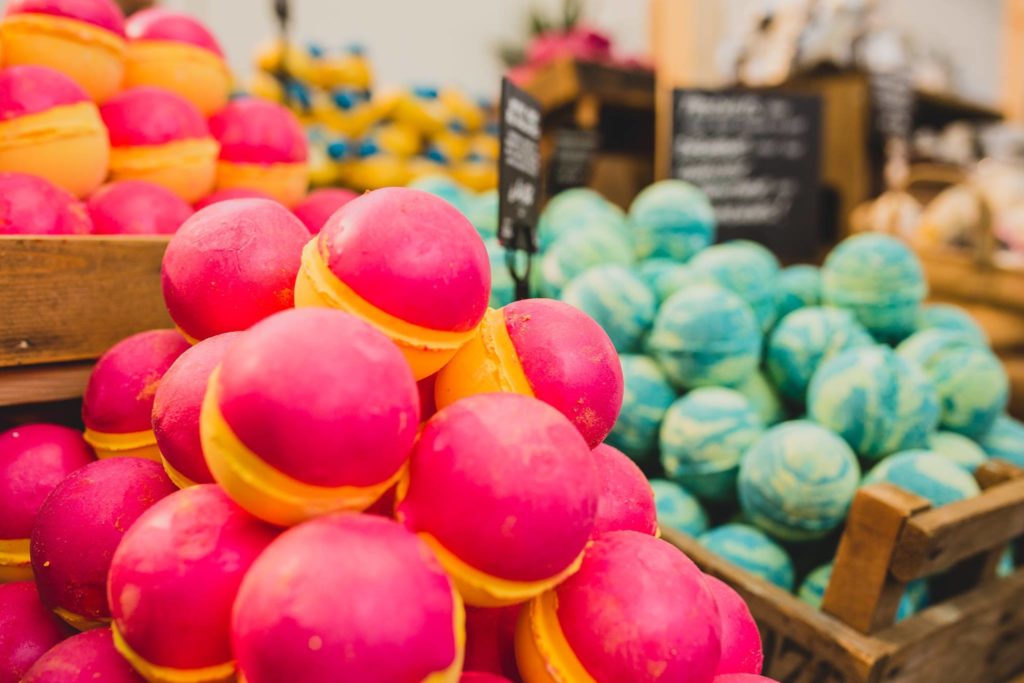 Biodegradable Makeup | Lush Cosmetics | Avocado Live Green