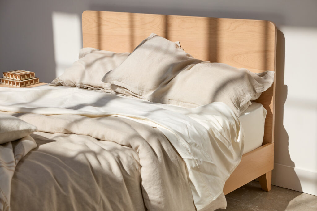 How to Create a Low-Cortisol Bedroom Aesthetic | Avocado Green® Magazine